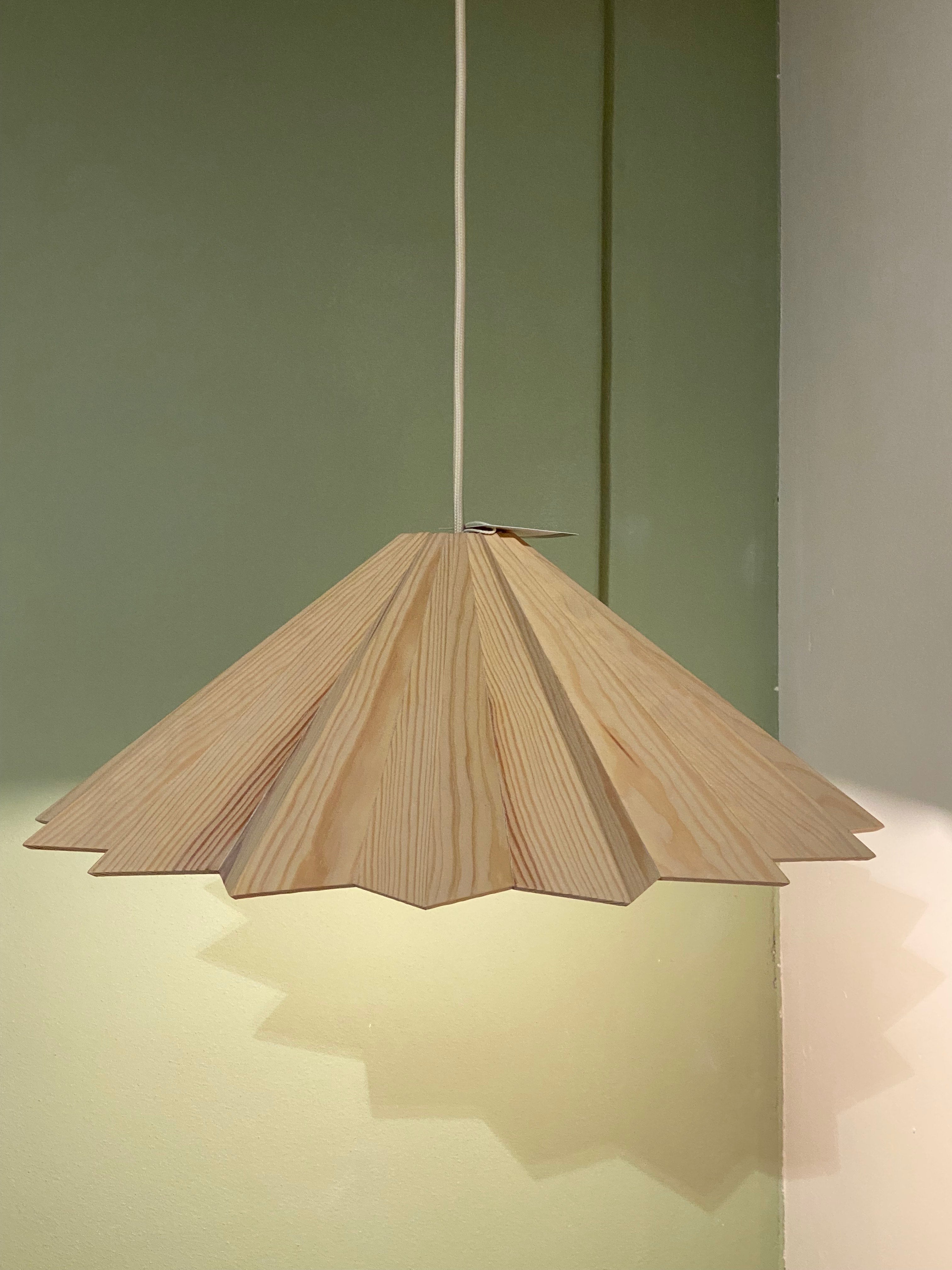 Schneid Studio pendant lamp wood Stratus – Van Binnen